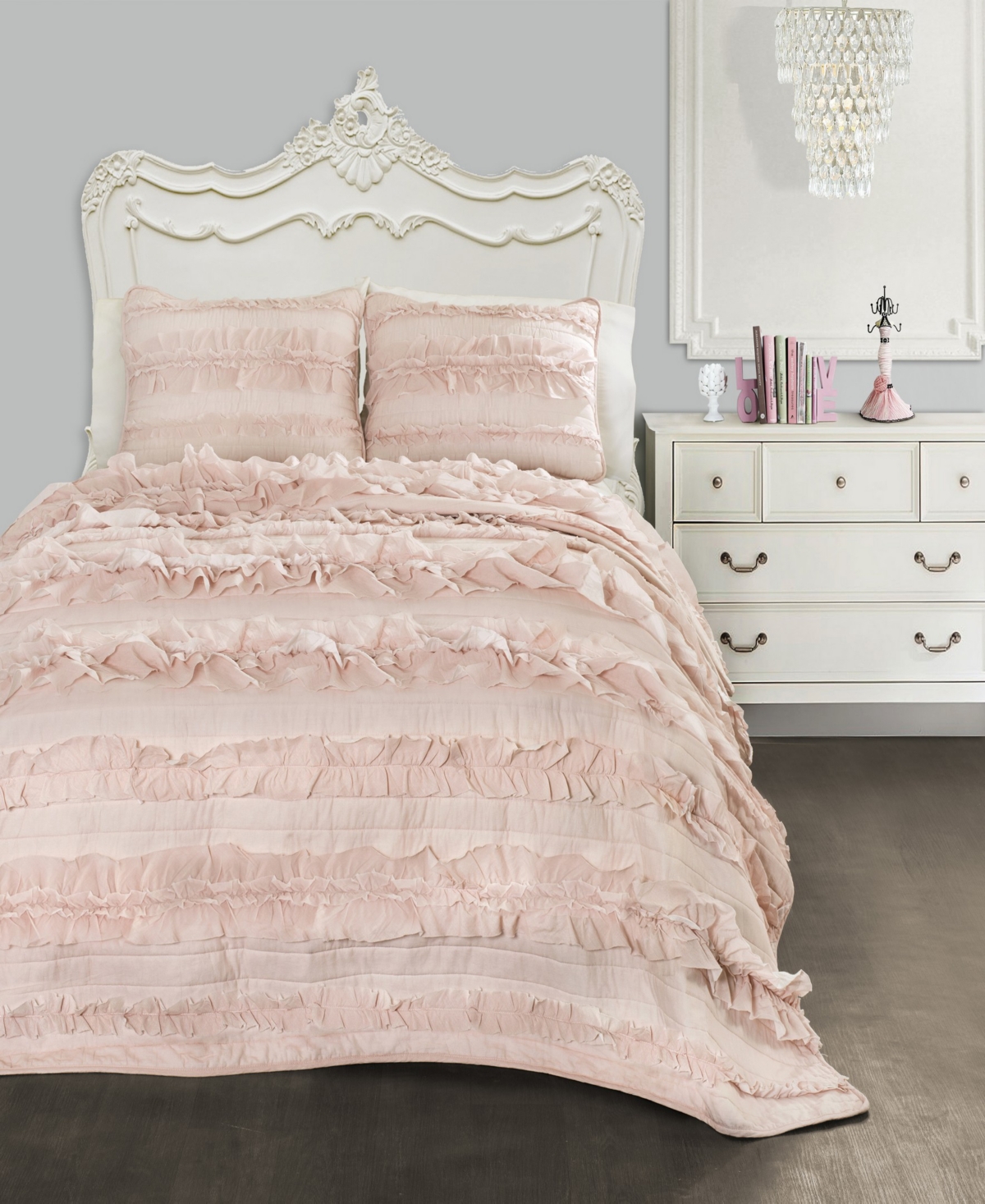Click here for Lush Decor Belle Ruffle 3-Pc. Quilt Set  Full/Quee... prices