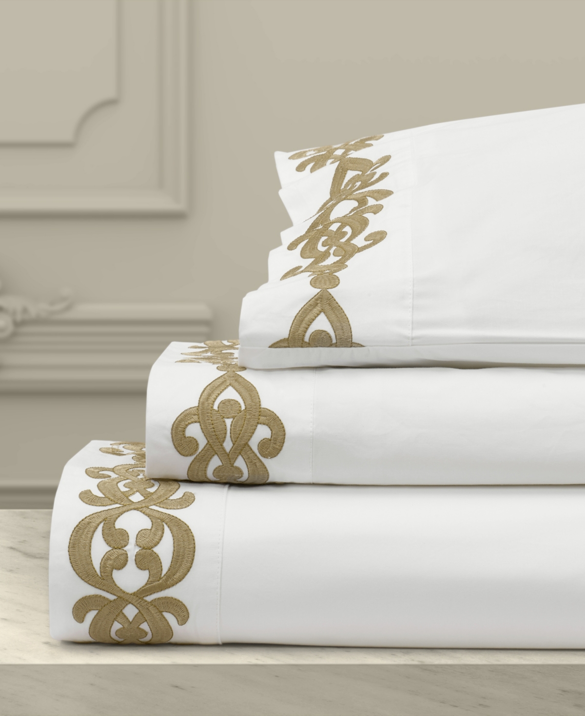 Click here for J Queen New York Imperial 4-Pc. Sheet Set  Queen -... prices
