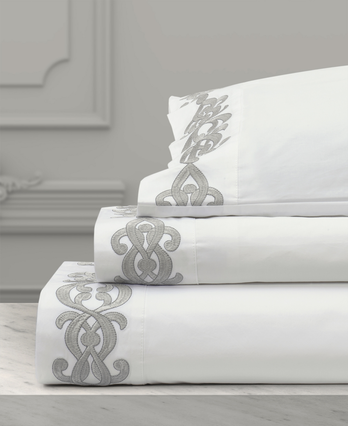 Click here for J Queen New York Imperial 4-Pc. Sheet Set  Queen -... prices