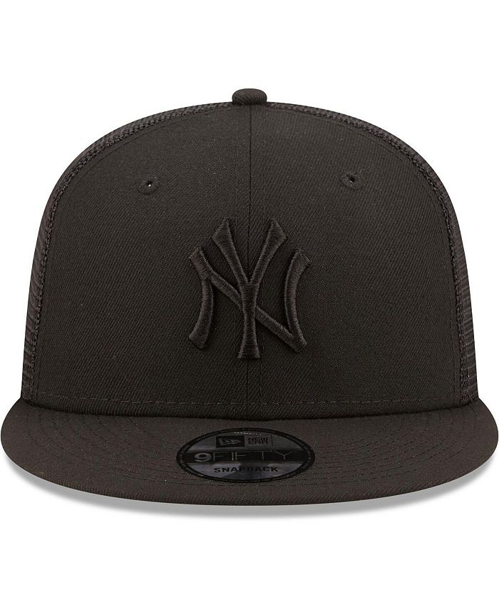 New Era Men's New York Yankees Blackout Trucker 9FIFTY Snapback Hat ...