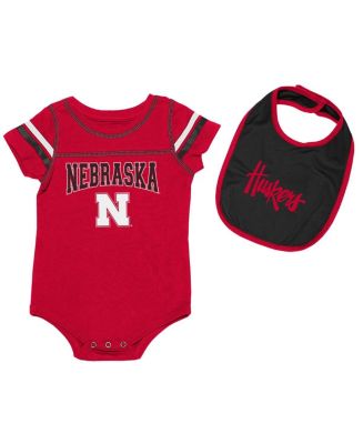 Newborn and Infant Boys and Girls Colosseum Scarlet, Black Nebraska ...
