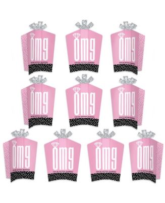 Big Dot of Happiness Omg, You're Getting Married - Table Decor - Fold ...