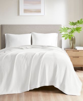 Blankets & Throws - Macy's
