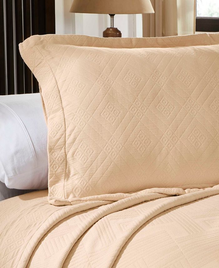 Superior Geometric Fret Textured Jacquard Matelasse All-Season 3-Piece ...