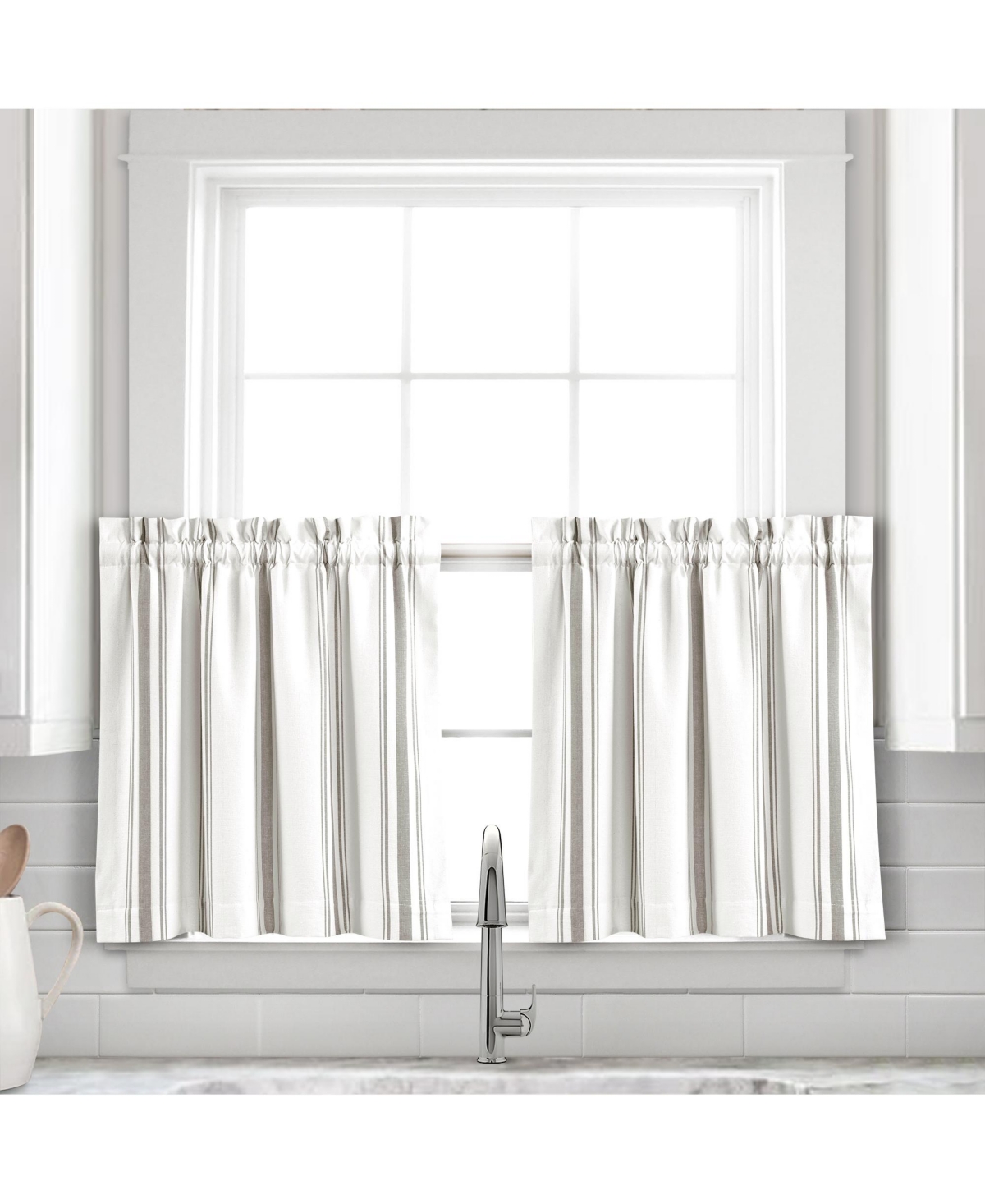 Click here for Lush Decor Farmhouse Stripe Yarn Dyed Recycled Cot... prices