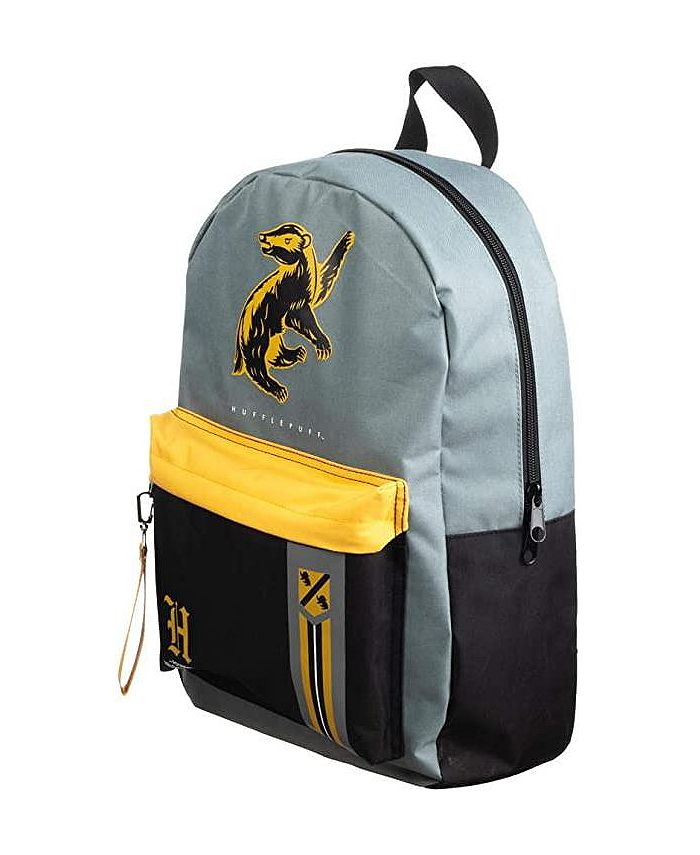 The Wizarding World of Harry Potter Harry Potter Hufflepuff Hogwarts ...