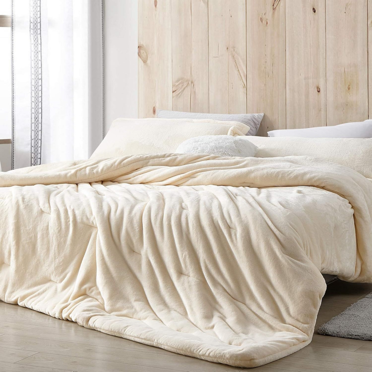 Click here for Coma Inducer Oversized Twin Comforter Set - Me Soo... prices