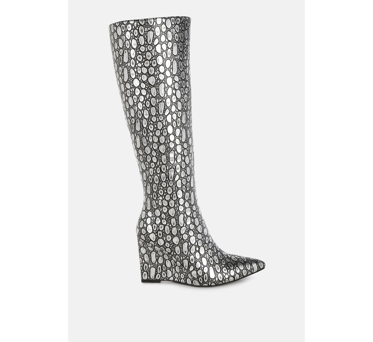 Click here for Bar Zone Tear Shaped Faux Leather Boots - Black prices
