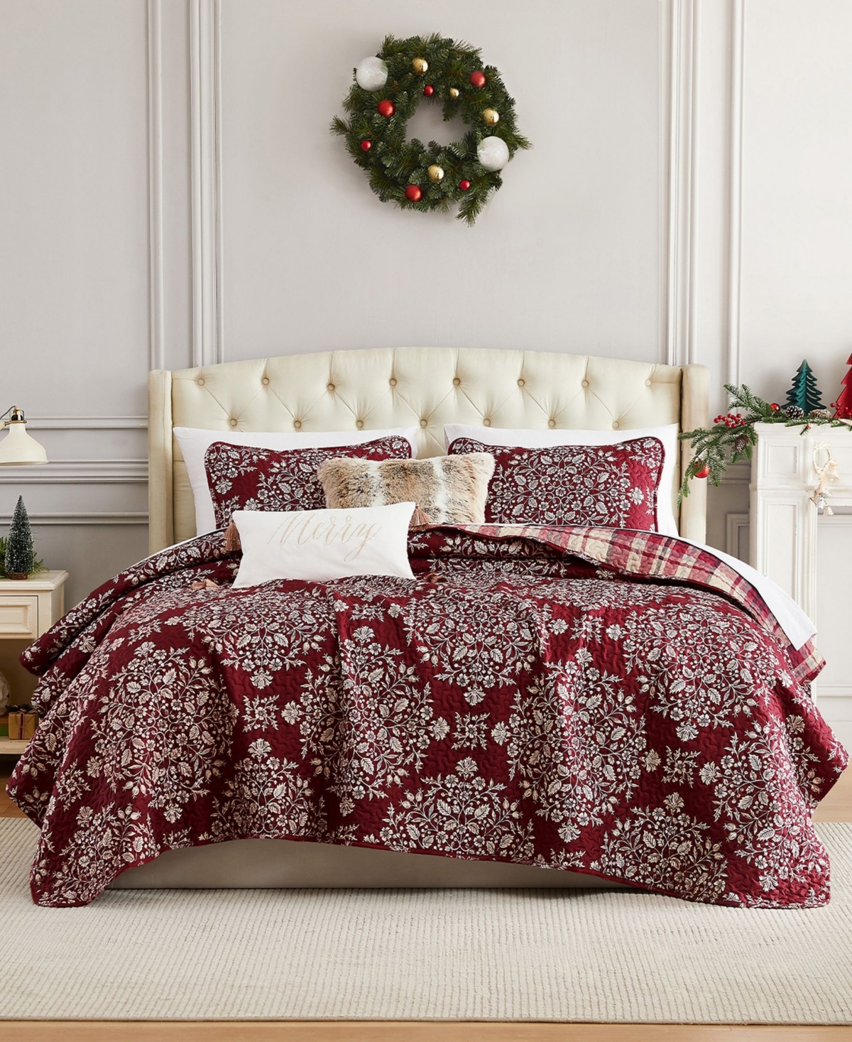 Click here for Southshore Fine Linens Christmas Carol 5-Pc. Holid... prices