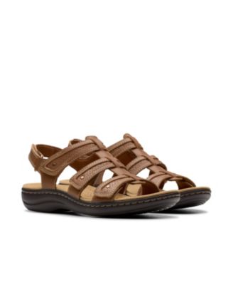 Clarks flat sandals store