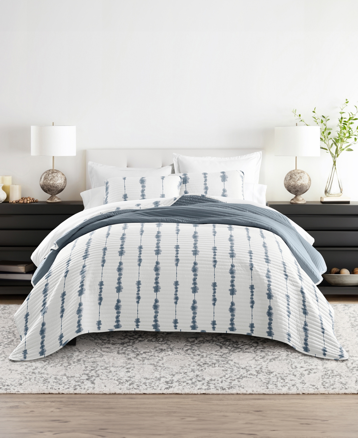 Click here for ienjoy Home Shibori Reversible 3-Pc. Lightweight Q... prices