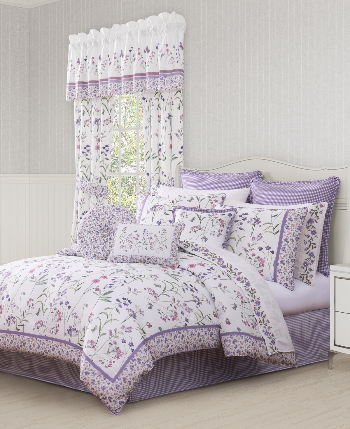 Click here for Royal Court Nola Floral 4-Pc. Comforter Set  Full... prices