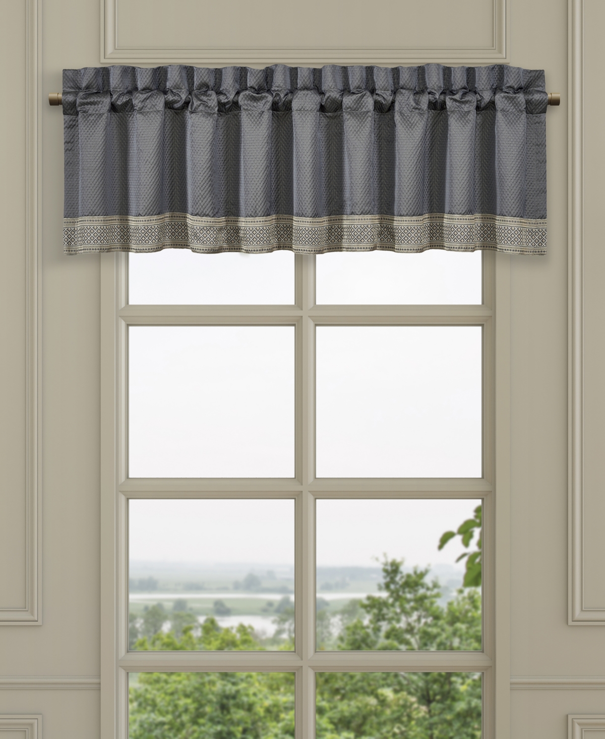 Click here for J Queen New York Excelsior Window Straight Valance... prices