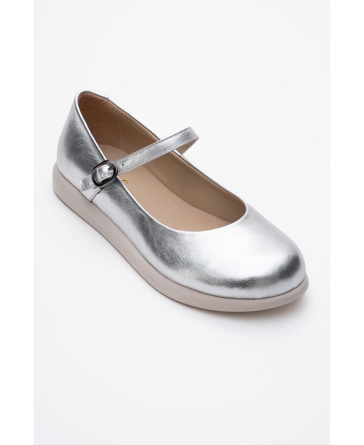 Click here for Anisa Leather Strap Flat (Women) - Silver leather prices