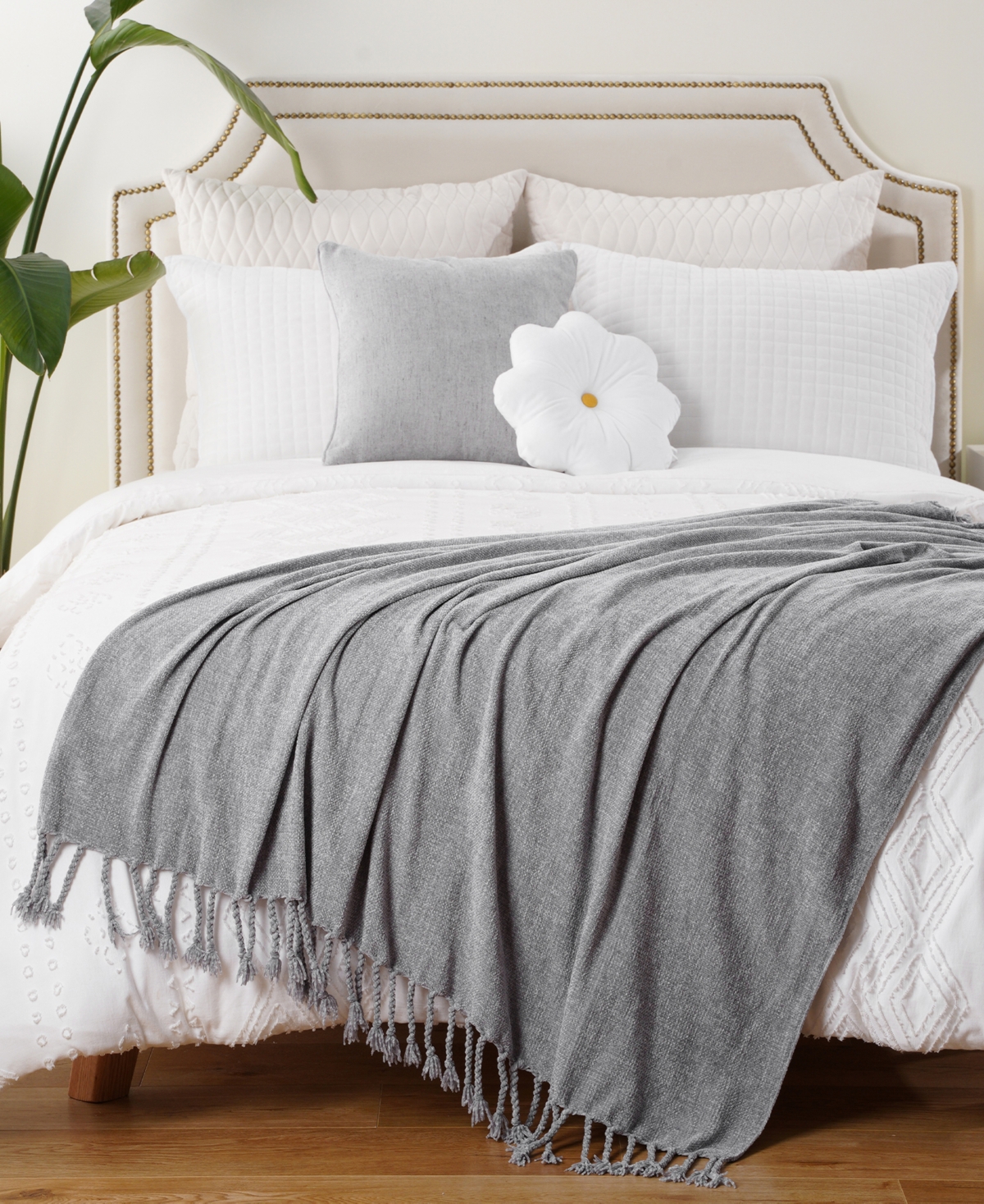 Click here for Battilo Lifestyle Chenille Throw with Fringe Tasse... prices