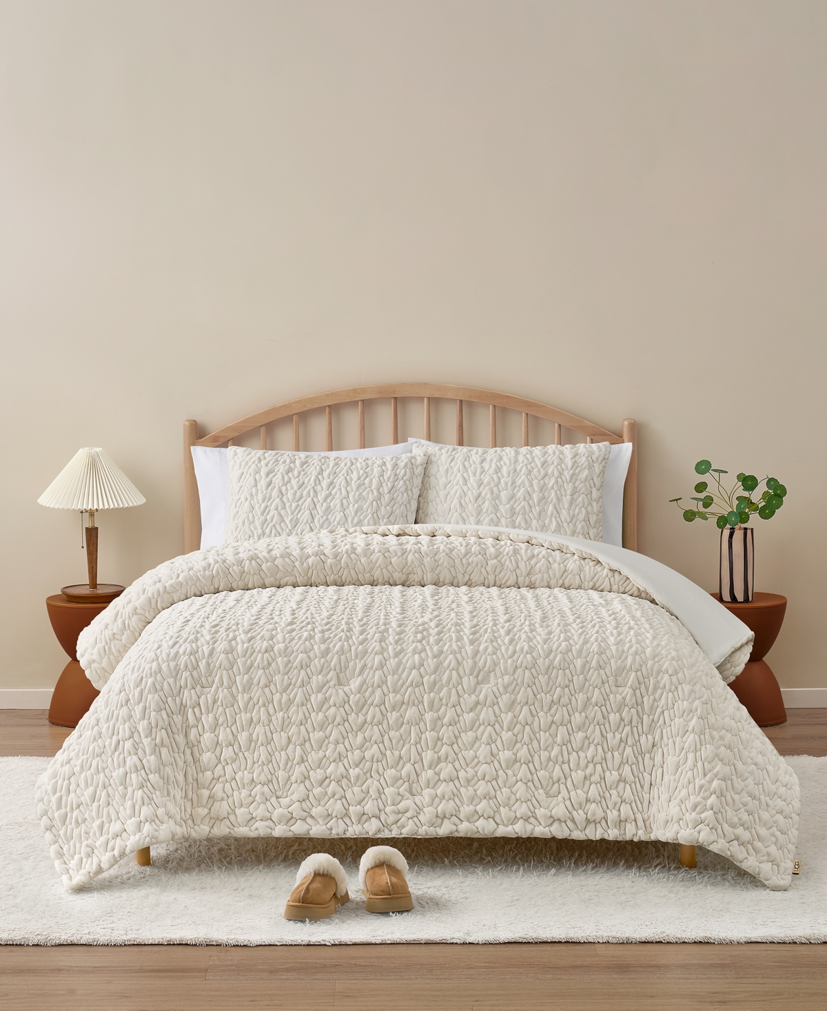 Click here for Ugg Dafni Ruched 3-Pc. Quilt Set  Full/Queen - Sno... prices