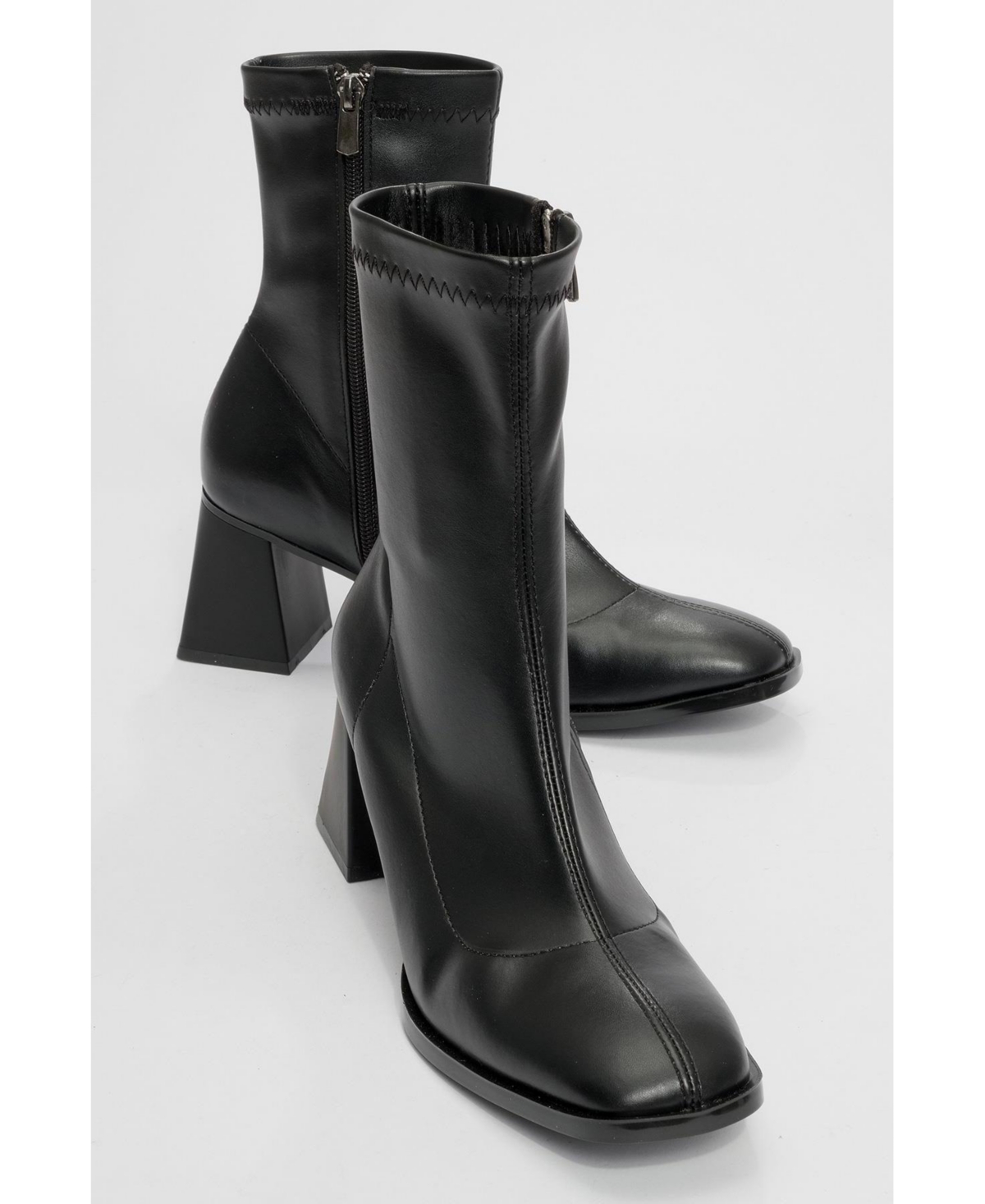 Click here for Prologue Shoes Plesa Chunky Heel Boot (Women) - Bl... prices