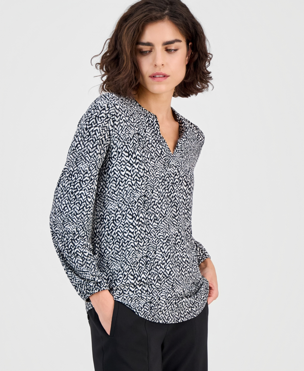 Click here for Ak Anne Klein Womens Printed Split-Neck Long-Sleev... prices