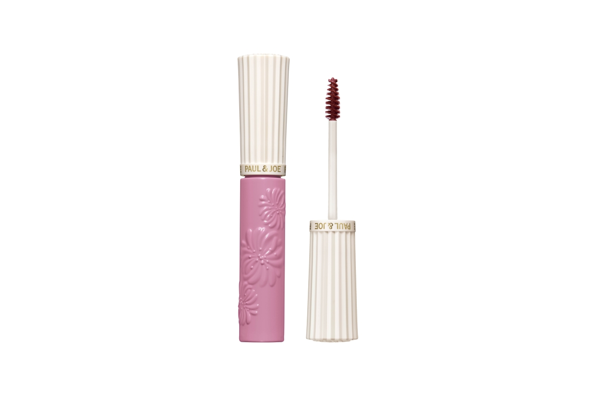 Click here for Paul & Joe Eyebrow Mascara 05 - Plum red 04 prices