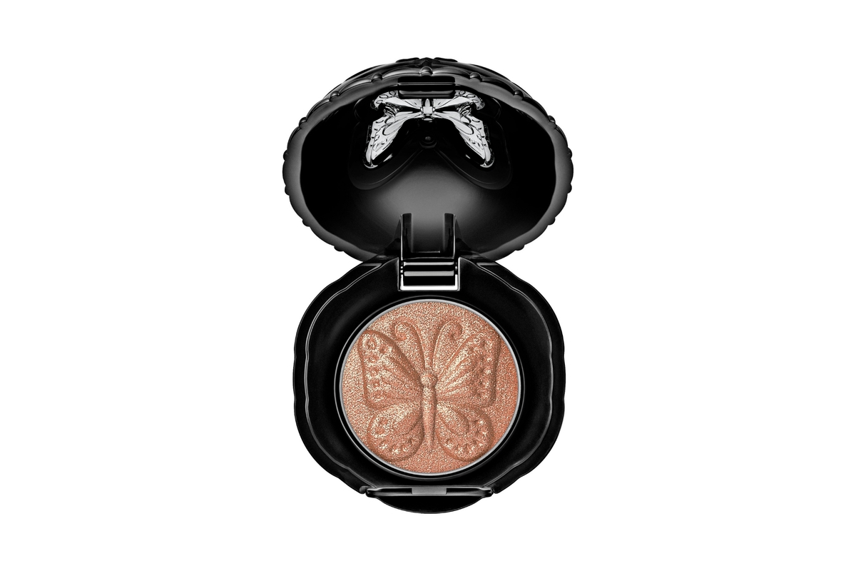 Click here for Anna Sui Shiny Eye Color 700 - Couture  elegant be... prices