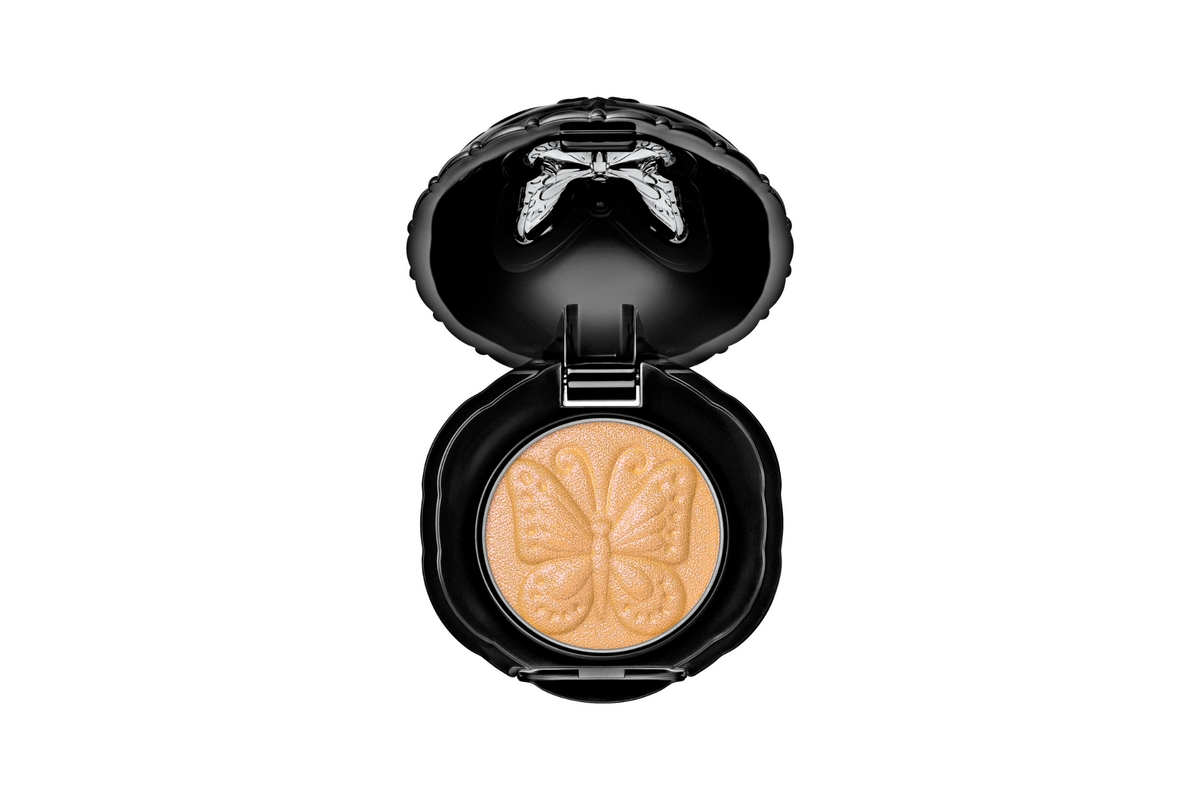 Click here for Anna Sui Silky Eye Color 800 - Rhapsody yellow  na... prices