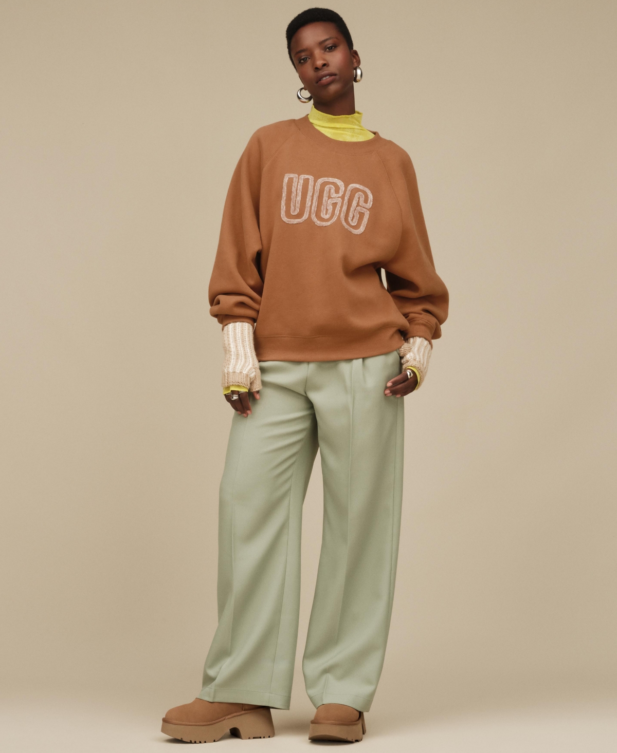 Click here for Ugg Womens Logo Long Sleeve Sweatshirt - Chestnut prices