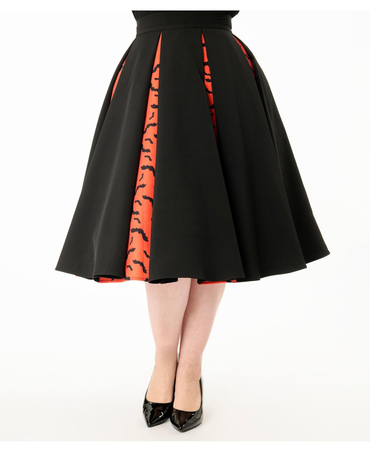 Click here for Unique Vintage Plus Size Pleated Swing Skirt - Bla... prices