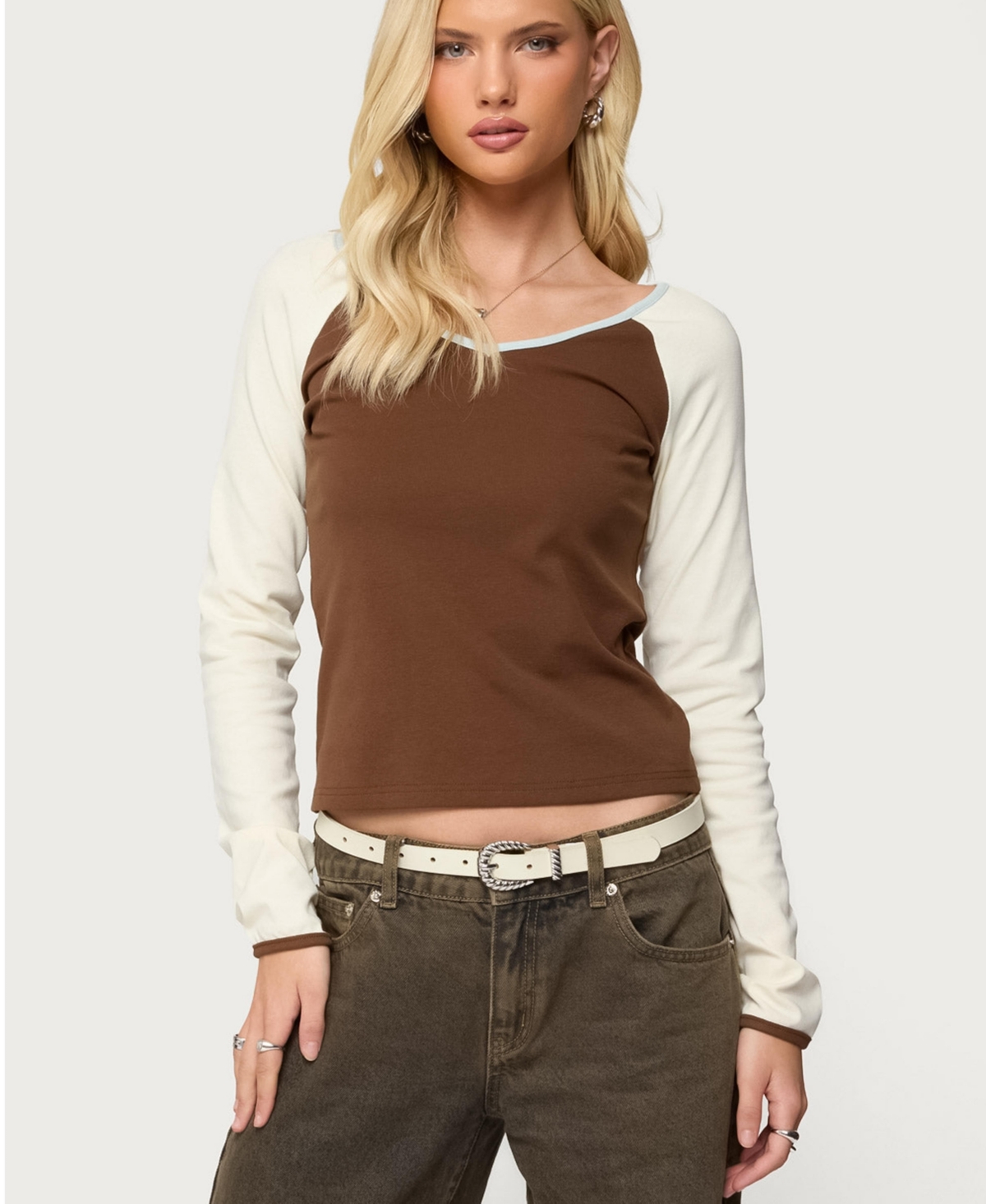 Click here for Edikted Womens Ronie Contrast Raglan Top - Brown prices