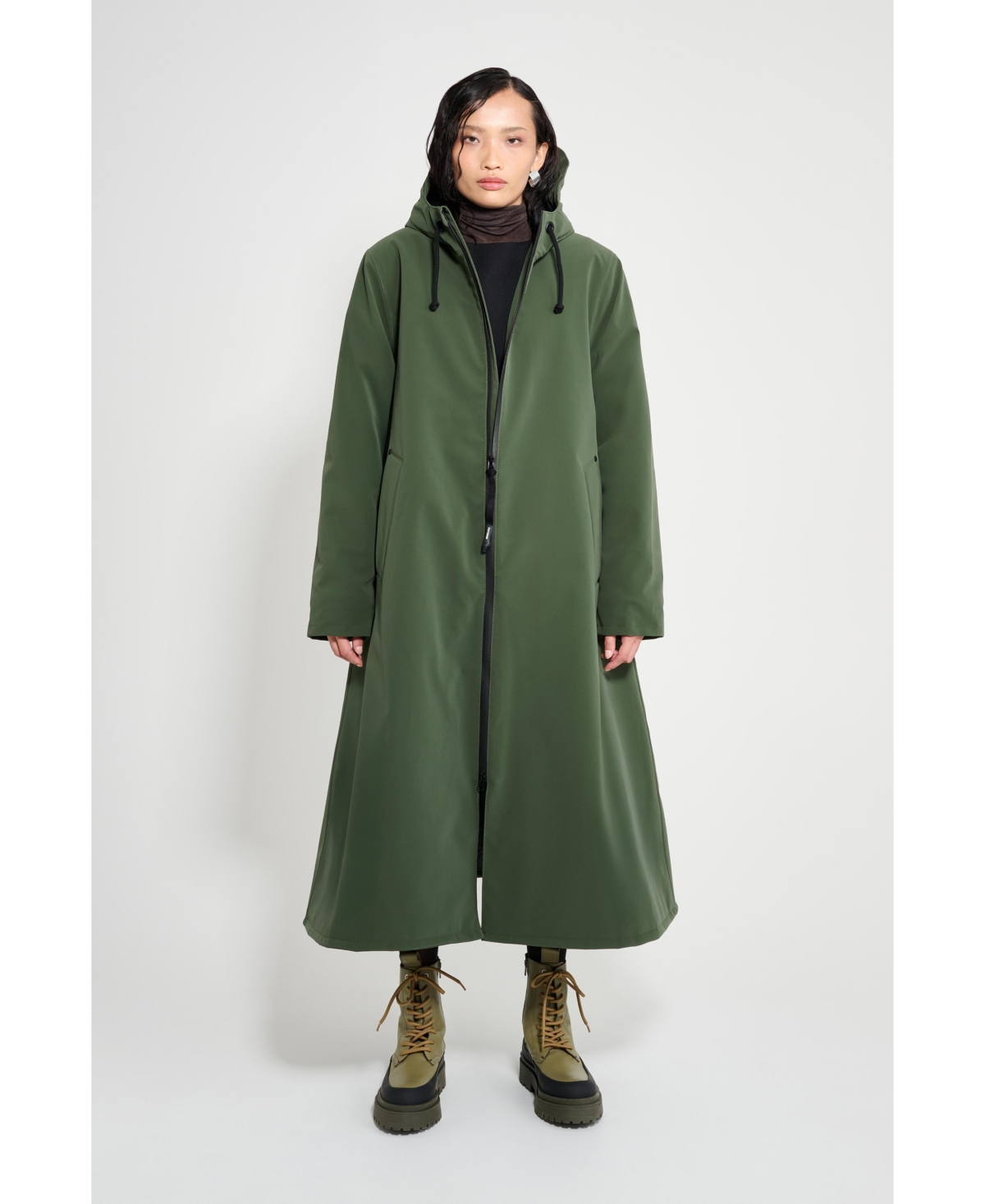 Click here for Stutterheim Womens Mosebacke Long Matte Winter Coa... prices