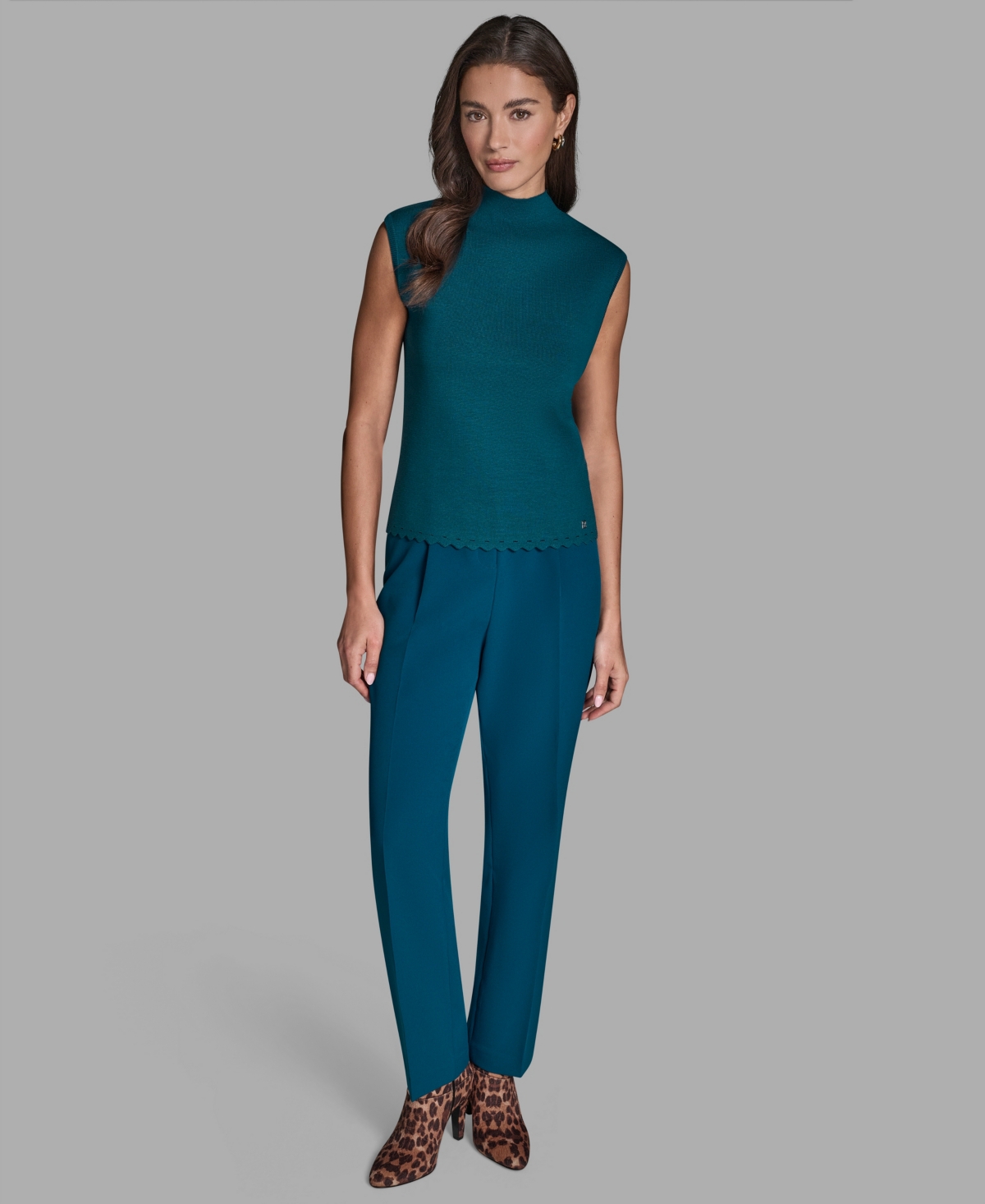 Click here for Bcbg Womens Sleeveless Mock Neck Knit Top - Cote D... prices