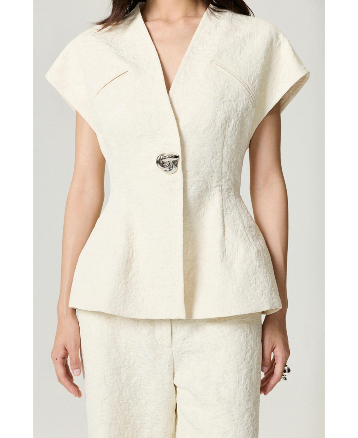 Click here for Nocturne Womens Accessory Detailed Vest - Open whi... prices