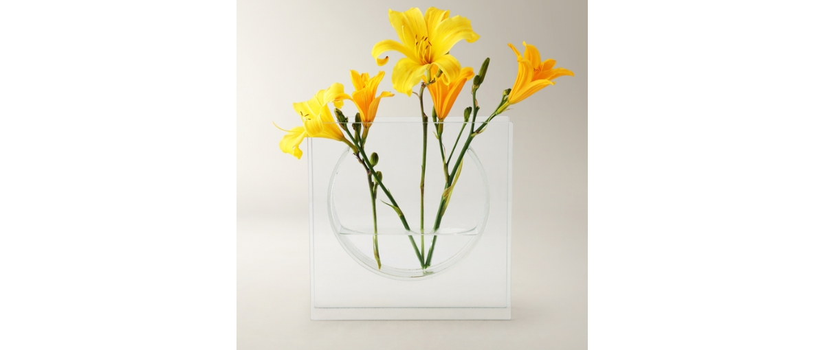 Click here for Z Gallerie Solaris Vase - Clear prices