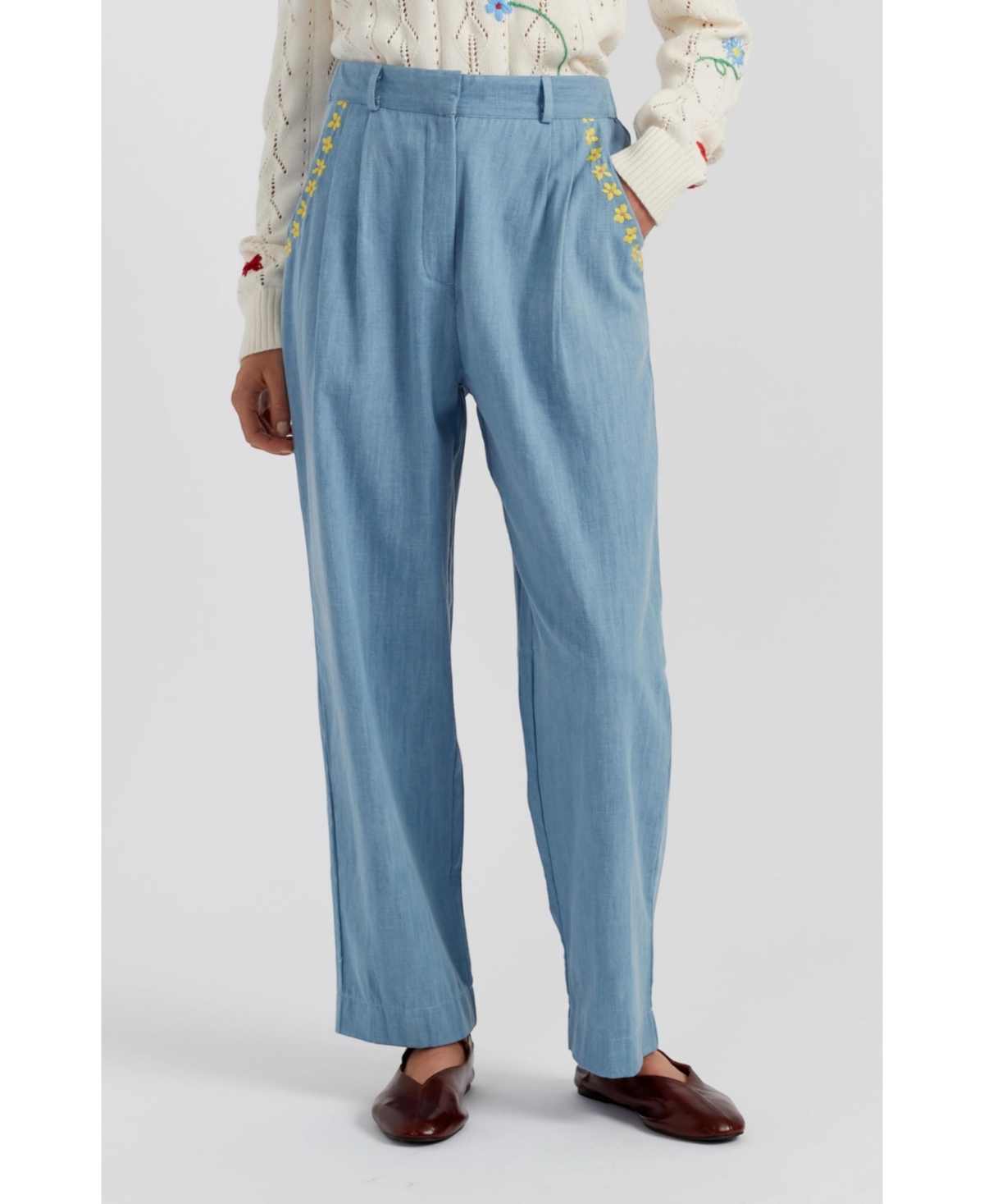 Click here for Chinti & Parker Womens Chambray Daisy Pants - Spri... prices