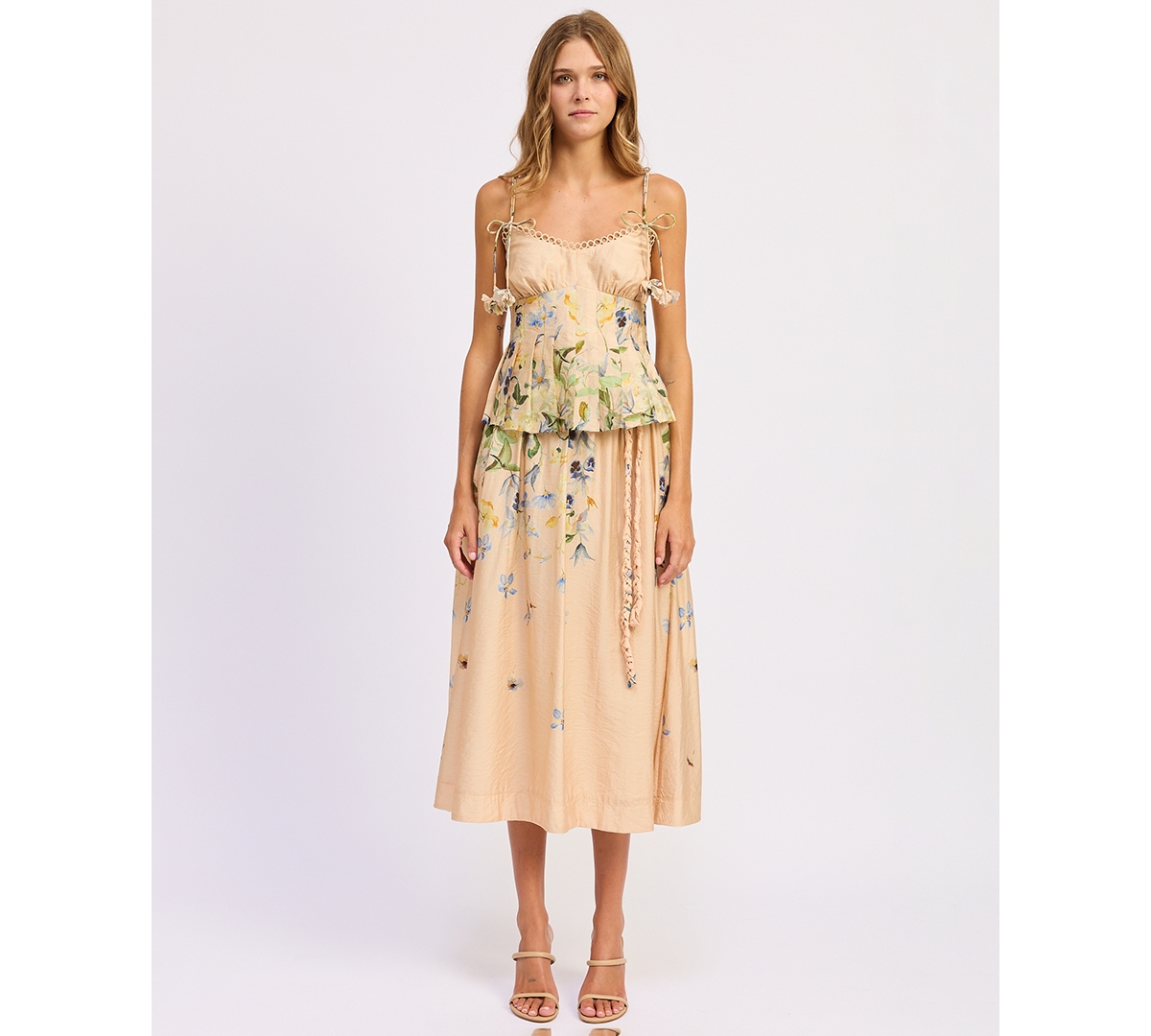 Click here for En Saison Womens Sleeveless Scoop Neck Carrera Top... prices