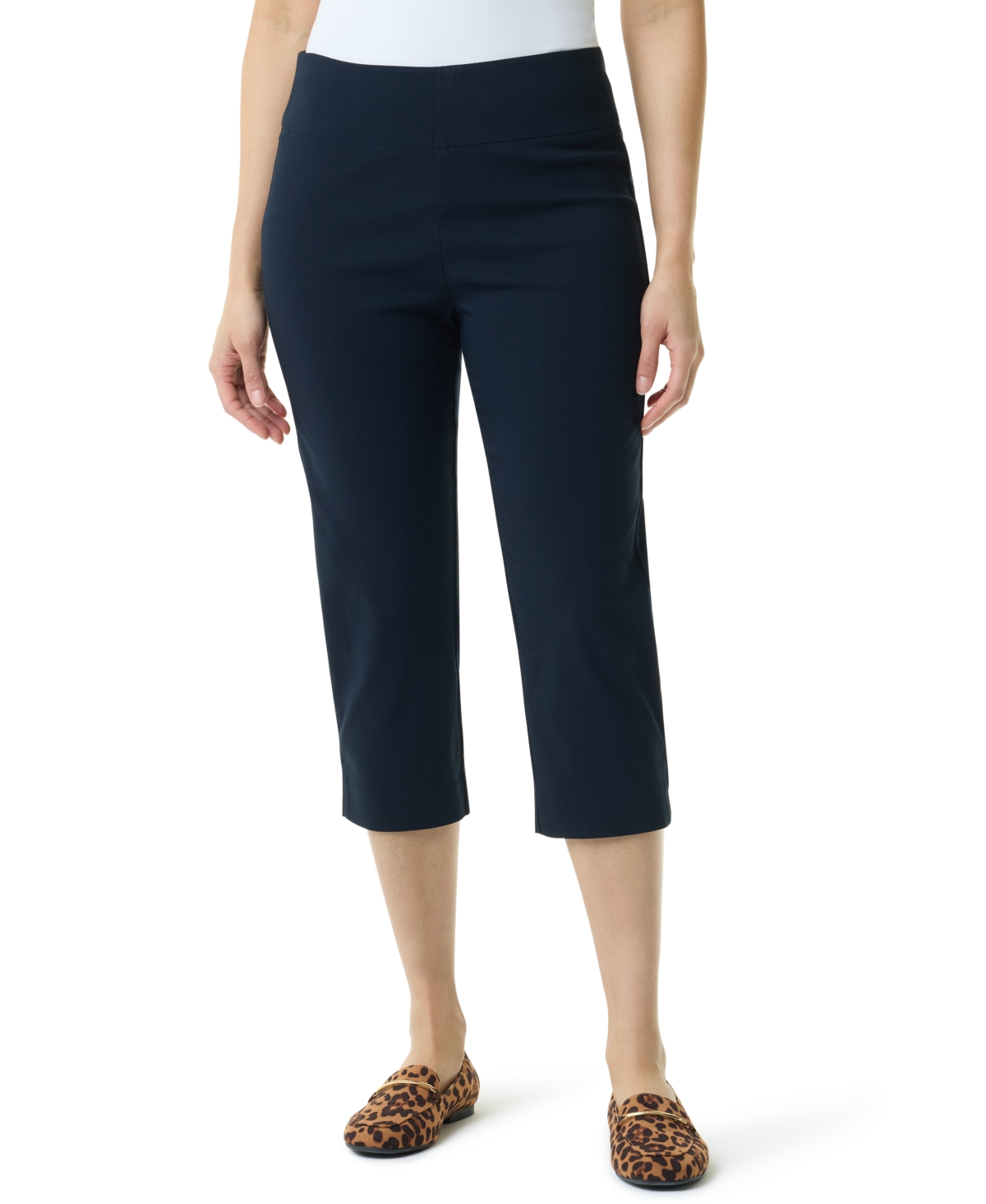 Click here for Gloria Vanderbilt Womens Pull-On Slim Capri Trouse... prices