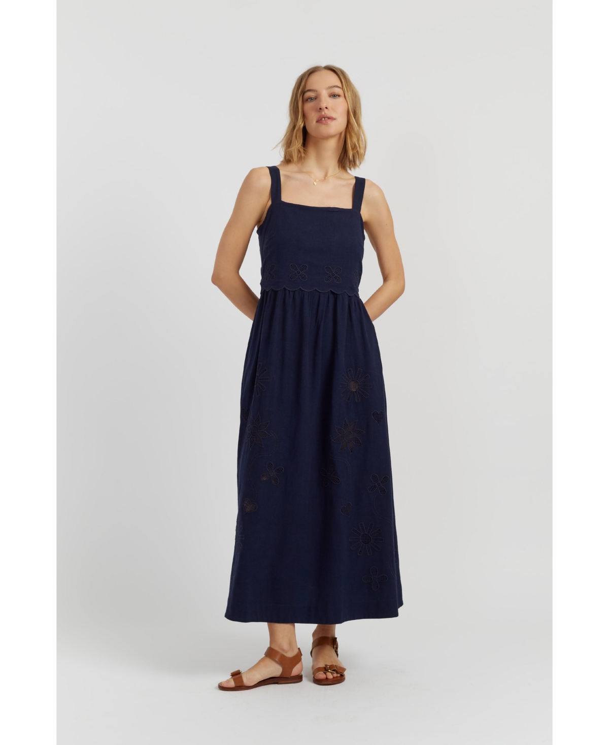 Click here for Chinti & Parker Womens Sienna Linen-Blend Broderie... prices