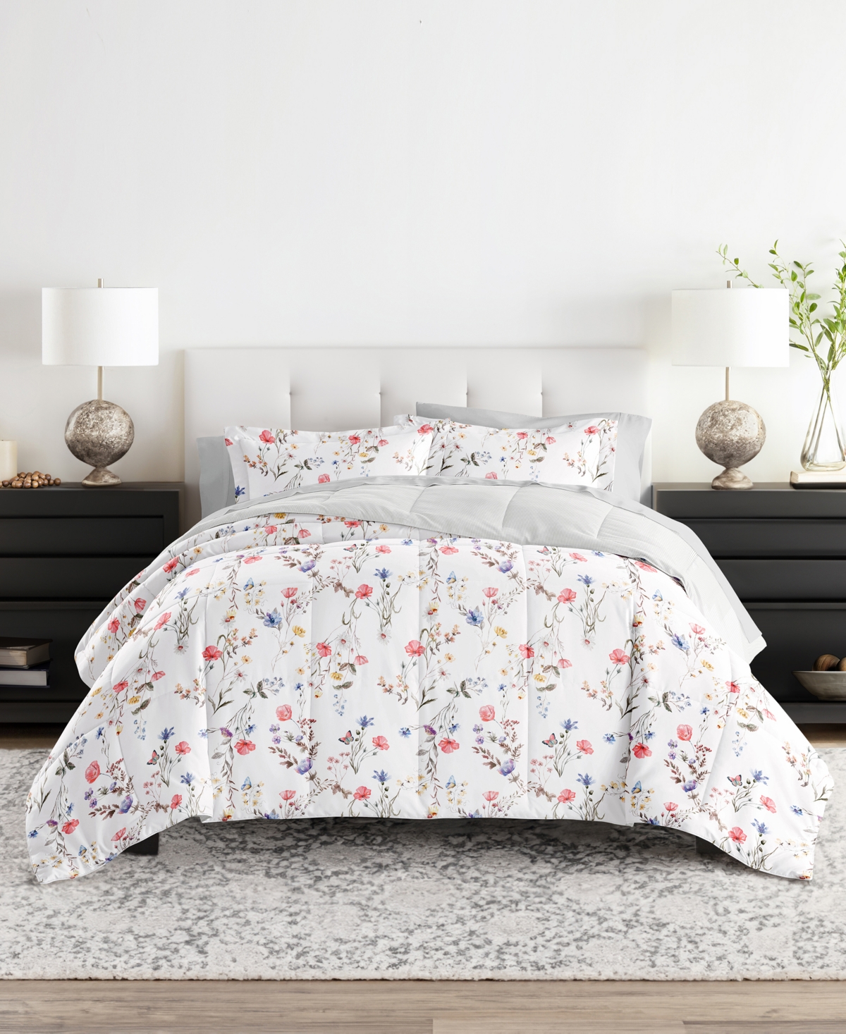 Click here for ienjoy Home Bedding Bundle Patterned 7-Piece Comfo... prices
