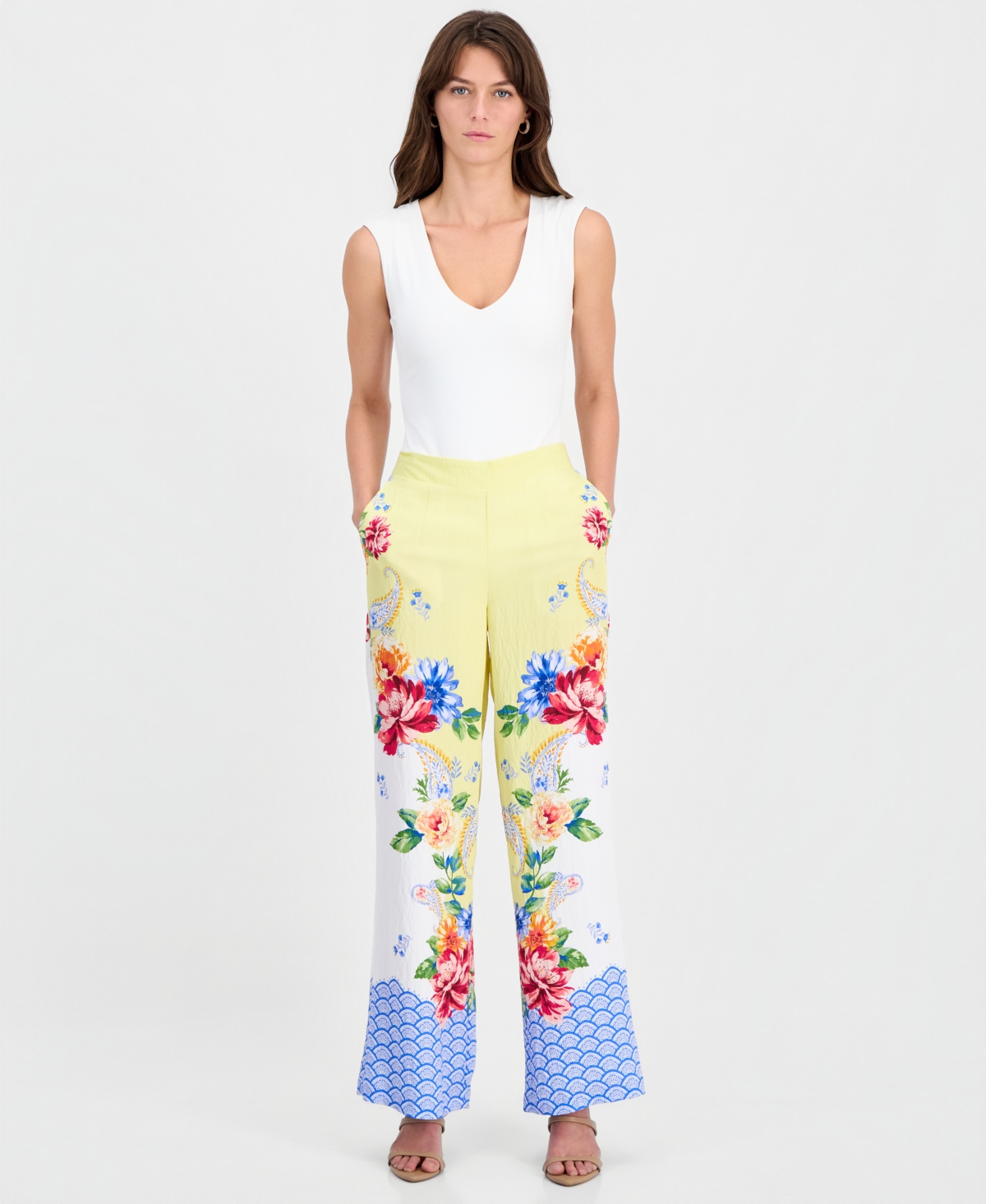 Click here for T Tahari Womens Mixed-Print Wide-Leg Pull-On Pants... prices
