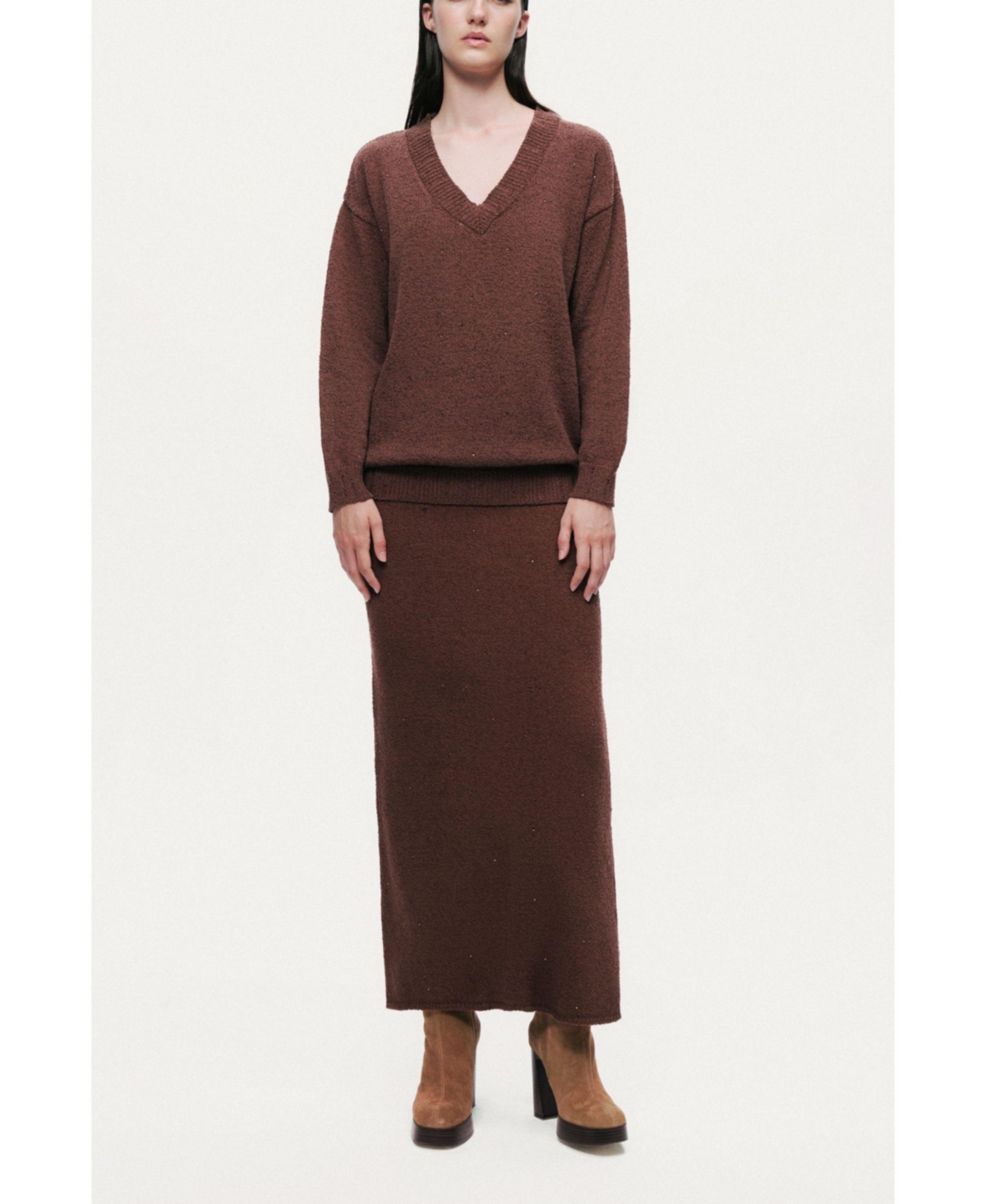 Click here for Nocturne Womens Embellished Ribbed Knit Maxi Skirt... prices