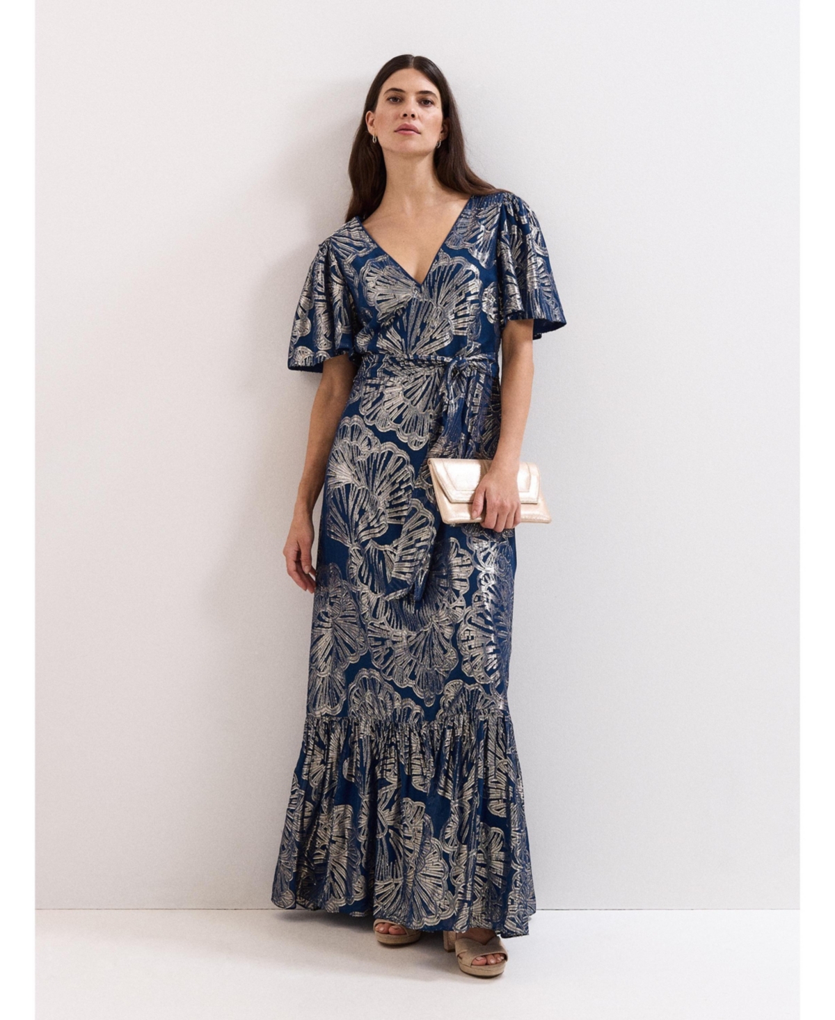 Click here for Phase Eight Womens Azale Filcoupe Maxi Dress prices