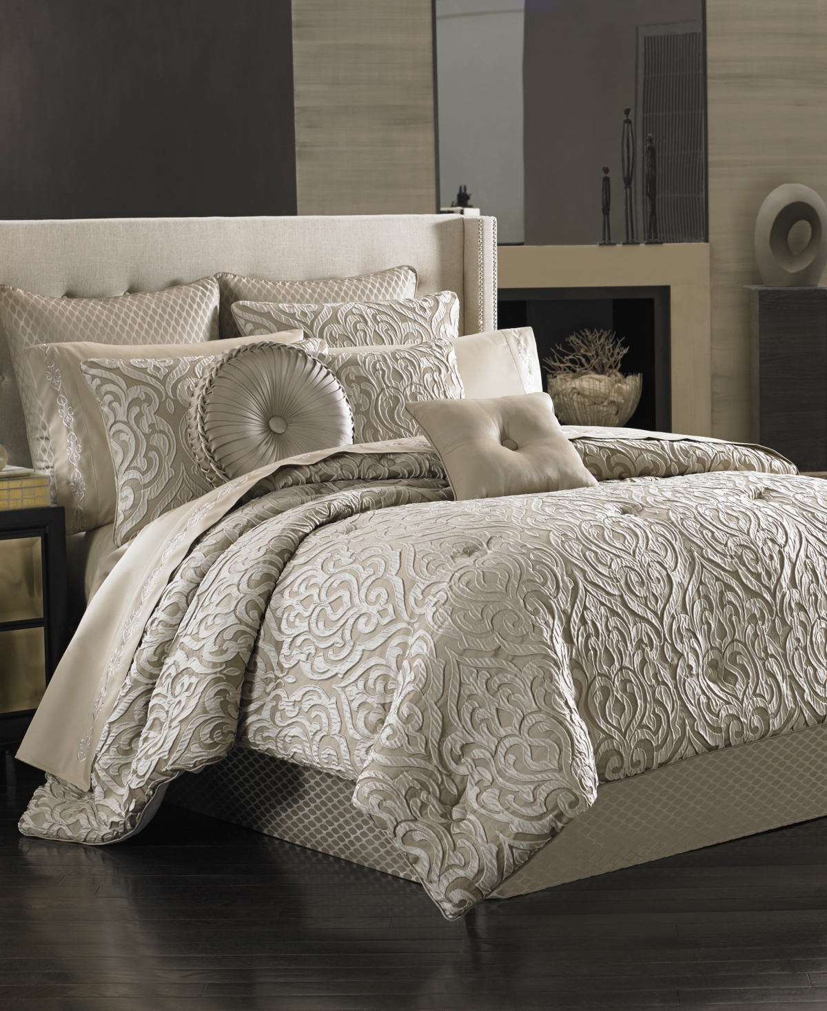 Click here for J Queen New York Astoria 4-Pc. Comforter Set  King... prices