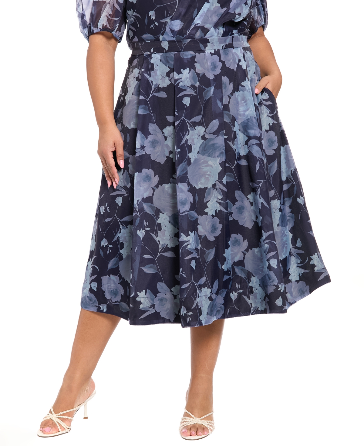 Click here for Muse Plus Size Floral Print Midi Skirt - Navy Blue prices