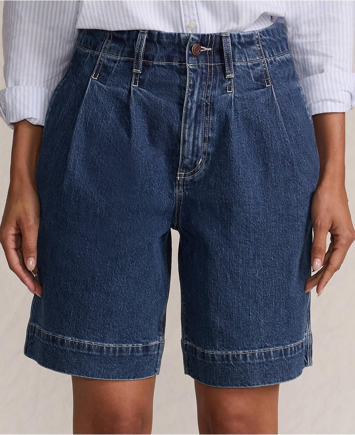 Click here for Lands End Womens Soft Denim High Rise 7 Pleated Tr... prices