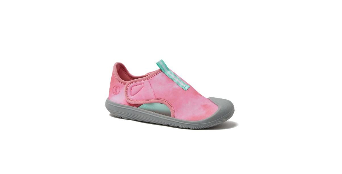 Click here for Lands End Little Girls Adventurer Water Shoes - Sa... prices