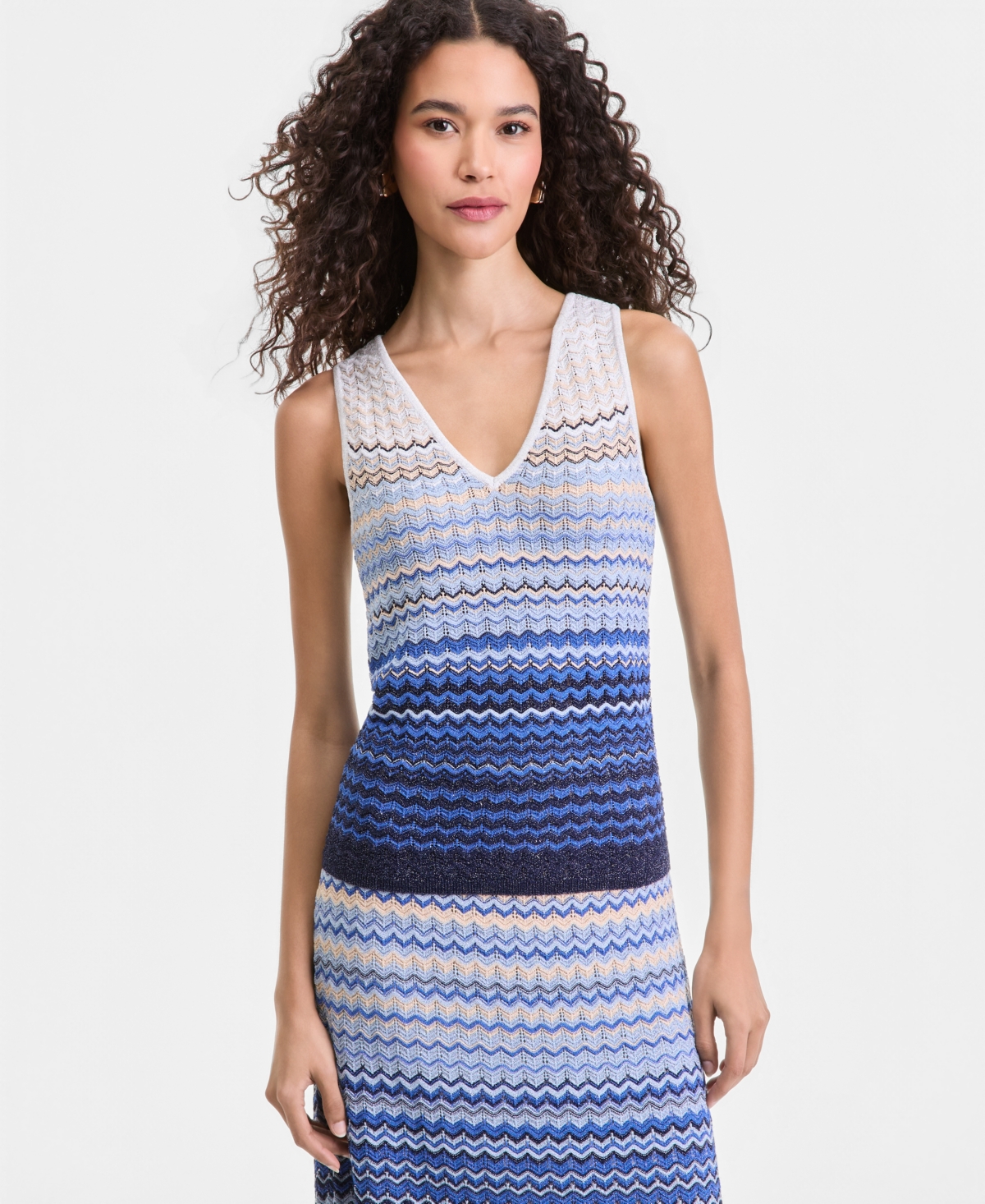 Click here for I.n.c. International Concepts Womens Sleeveless V-... prices