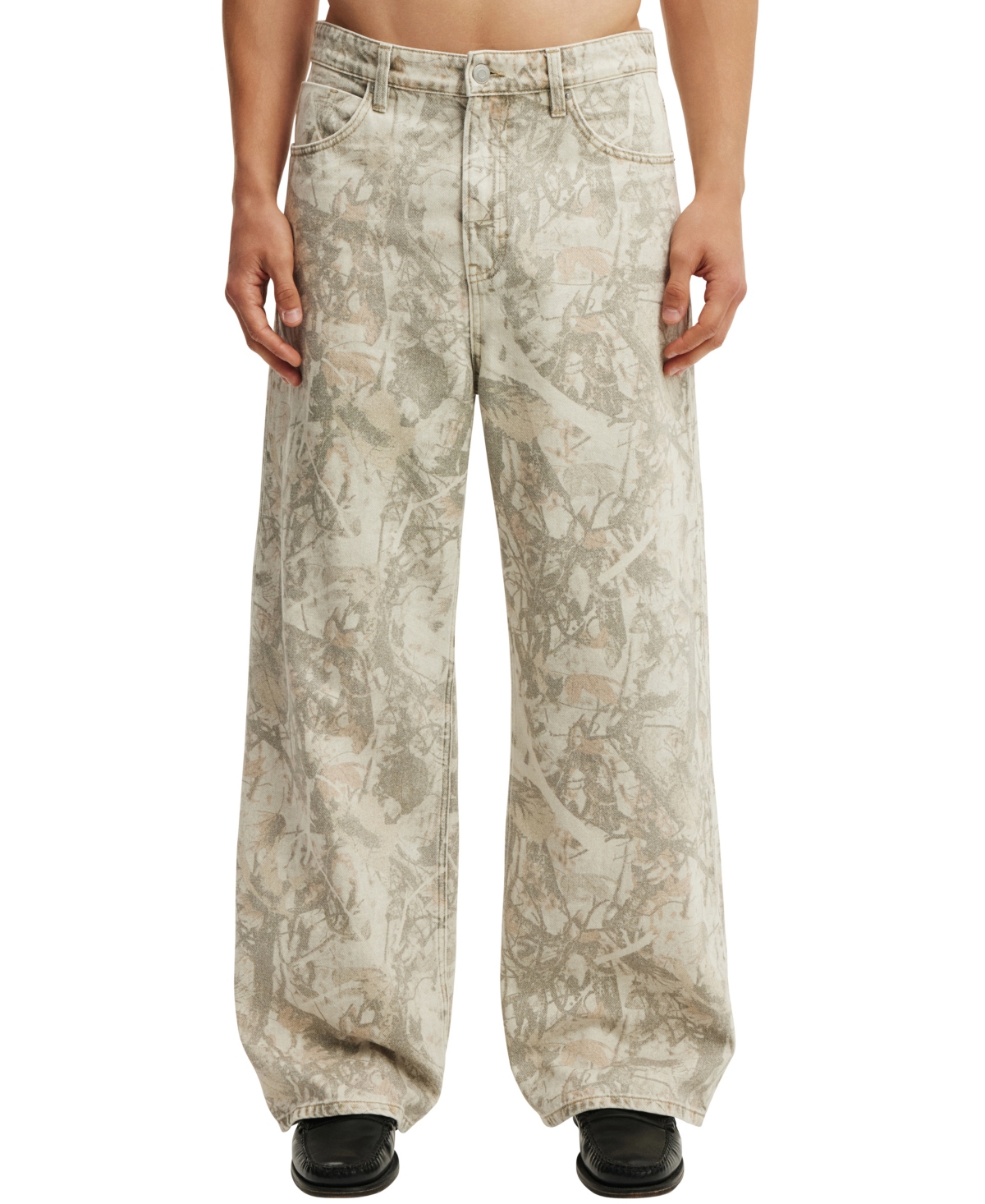 Click here for Cotton On Mens Relaxed Baggy Jeans - Khaki prices