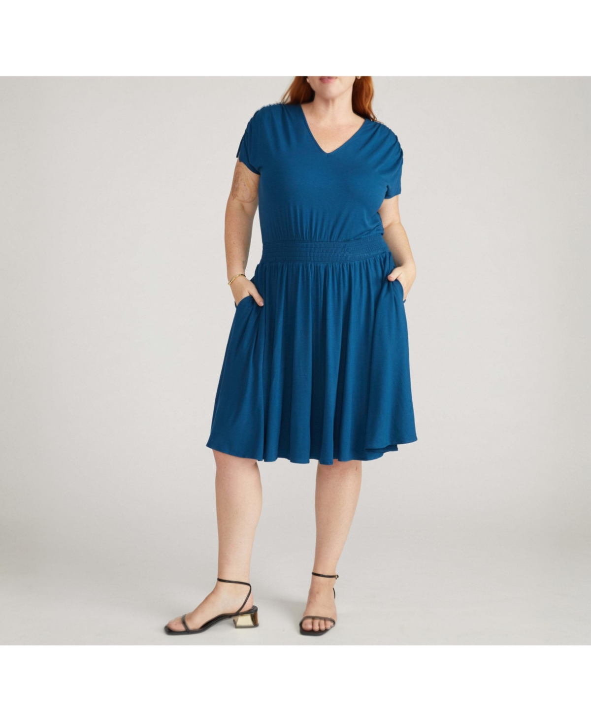 Click here for Universal Standard Womens Minetta Liquid Jersey Dr... prices