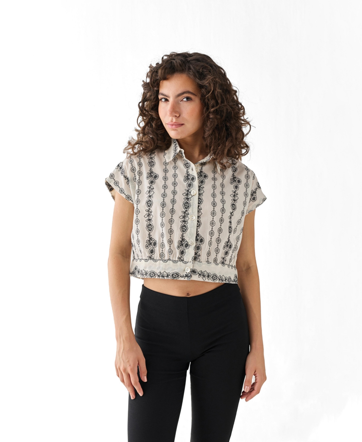 Click here for Reistor Womens Floral Embroidered Oversized Croppe... prices