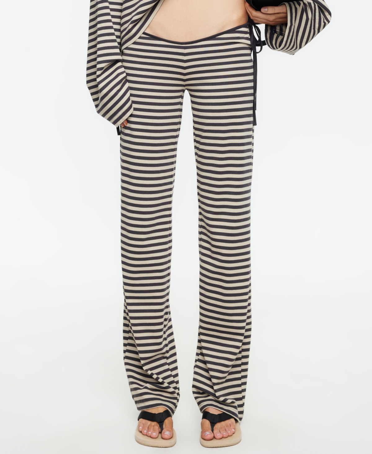 Click here for Lioness Womens Low Rise Striped Waist Tie Pants -... prices