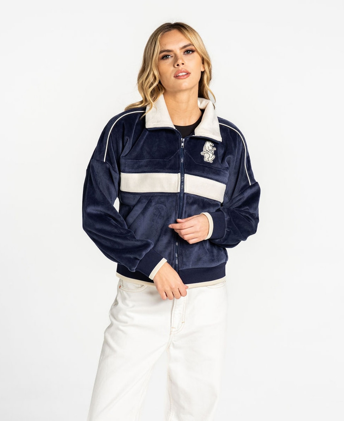 Click here for The Wild Collective Womens Navy Chicago Cubs Velve... prices
